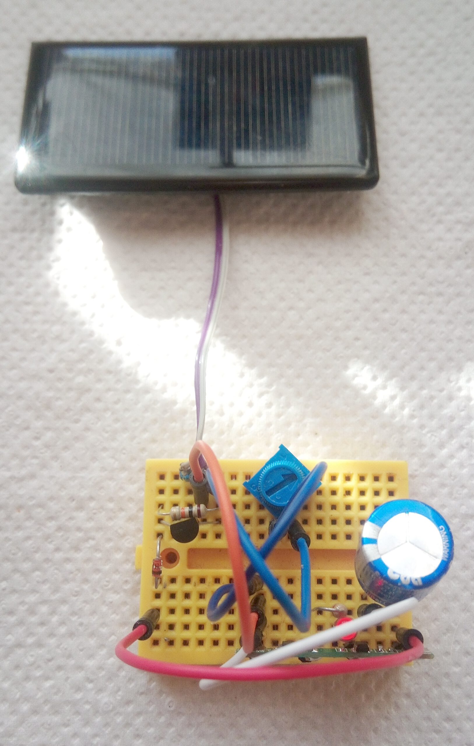 Solar lithium capacitor (lic) charger, with protection circuit ...